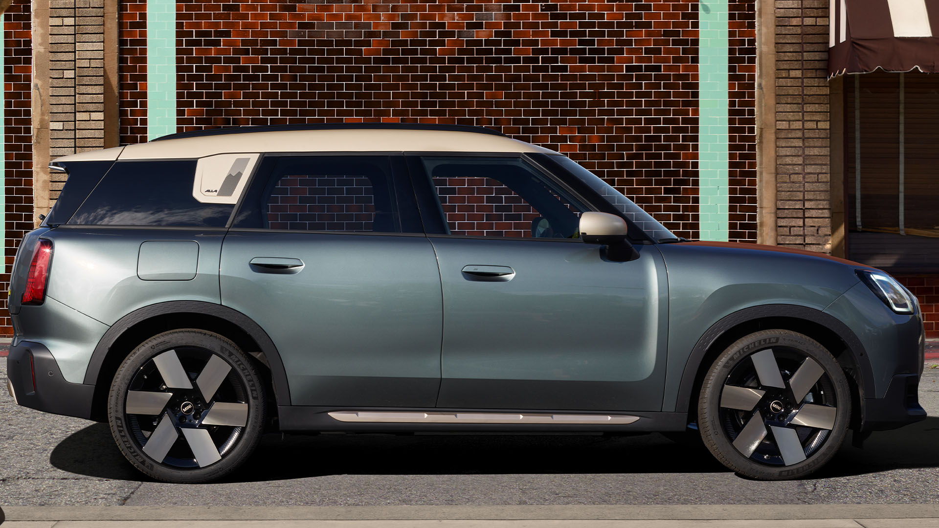 All-electric MINI Countryman – Exterior