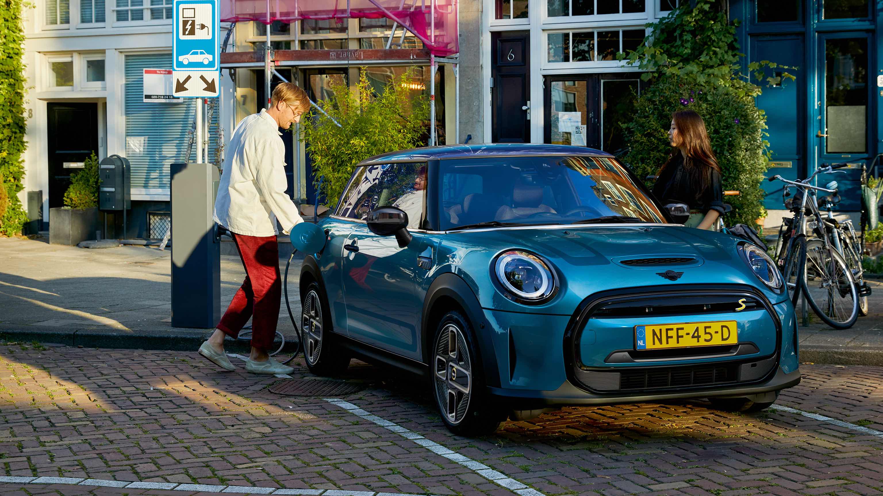 MINI Singapore – New and used cars | MINI.com.sg